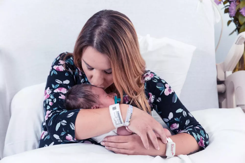 Hugs Infant Tracking & Protection System | Securitas Healthcare
